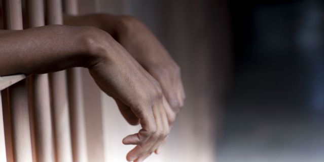 Visitar al encarcelado